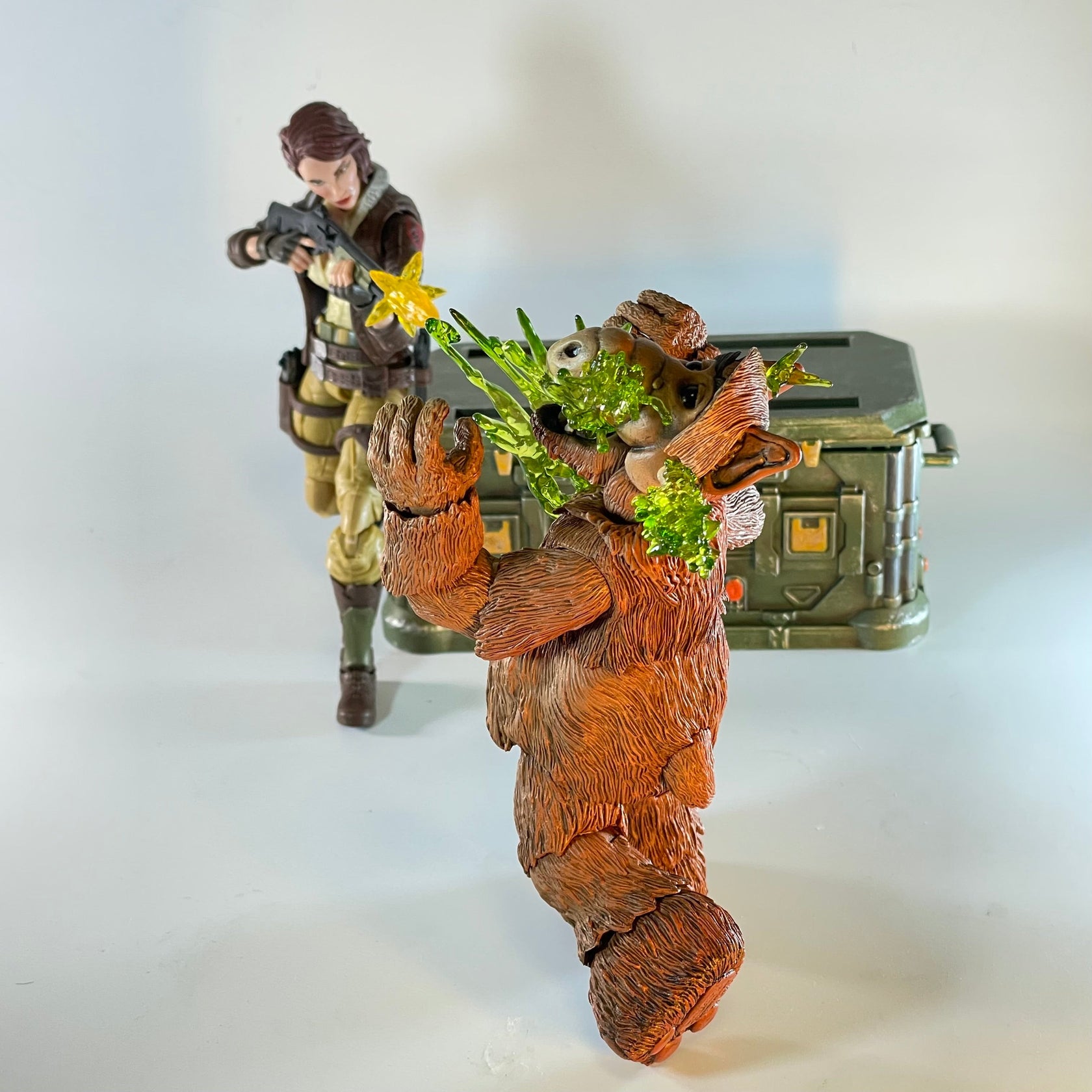 CURSED CRATE - Green Monster Blood! 1/12 Accessories and Gold Boxing G ...